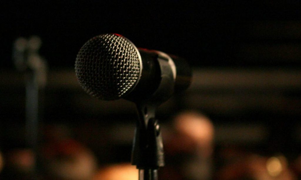 Proper Comedy Mic Technique - NYC Stand-Up Comedy Classes